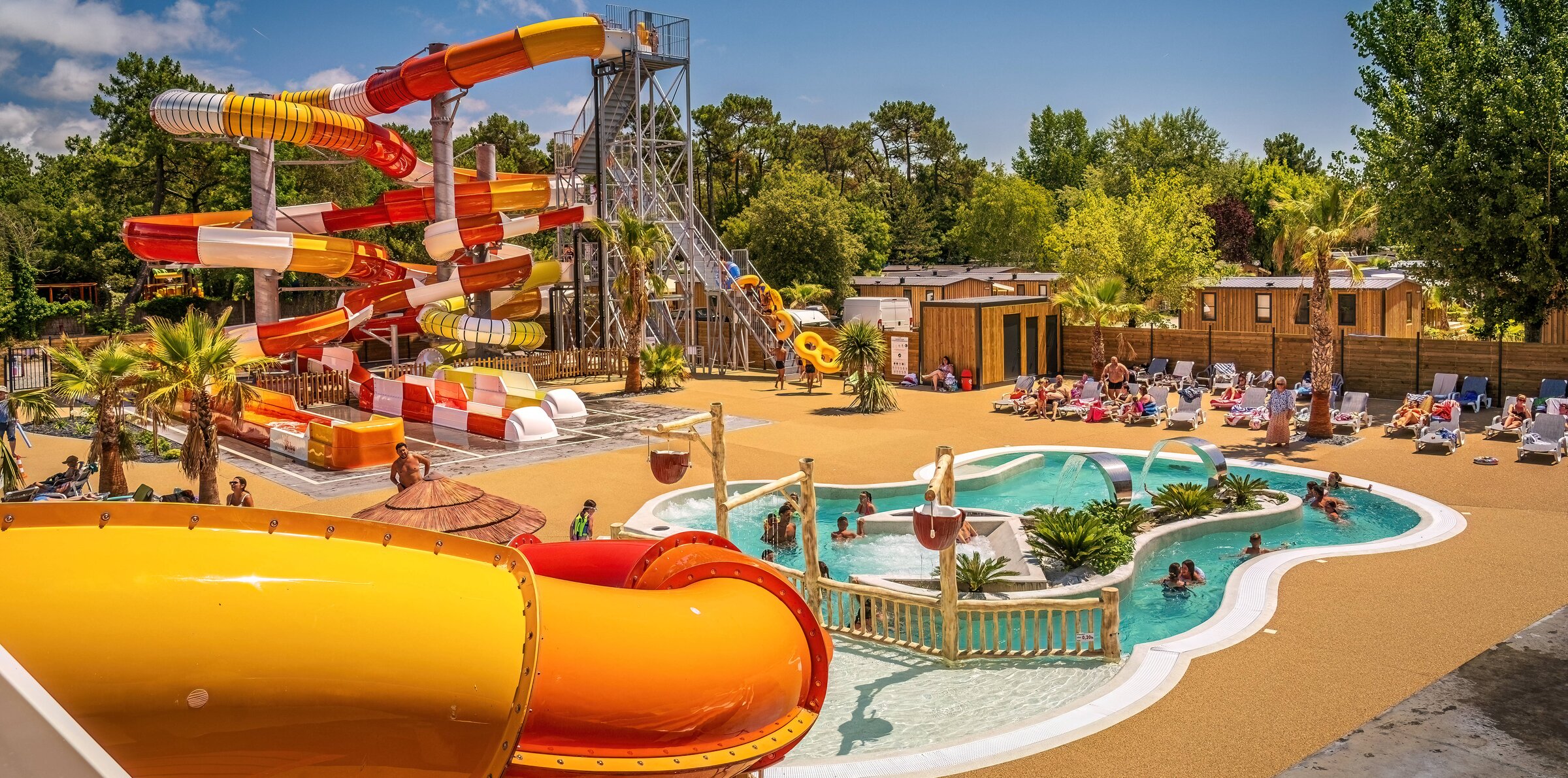 Camping Riez à la Vie 4★ Saint-Hilaire-de-Riez | Parc Arboré & Espace ...